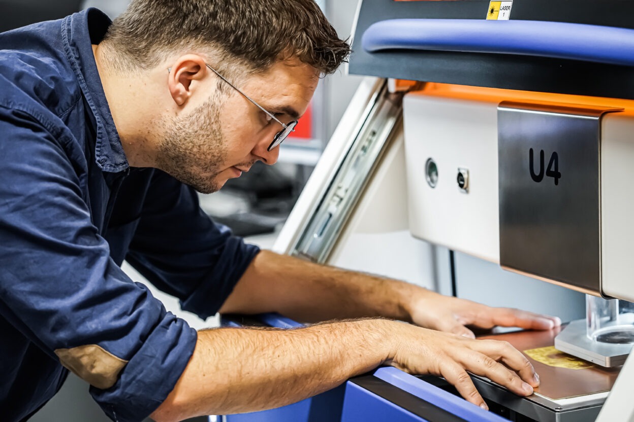 PCB Prototyping Solutions - Inoveos